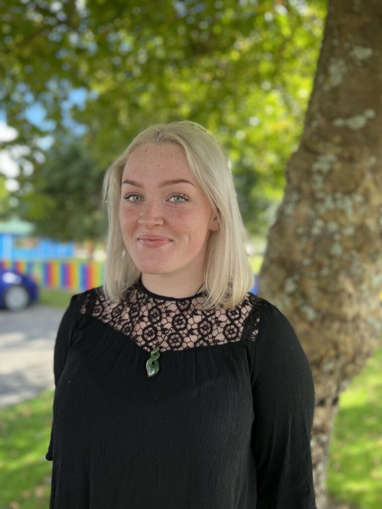 Kaylee Morris image | Patricia Farrow Hairdressing